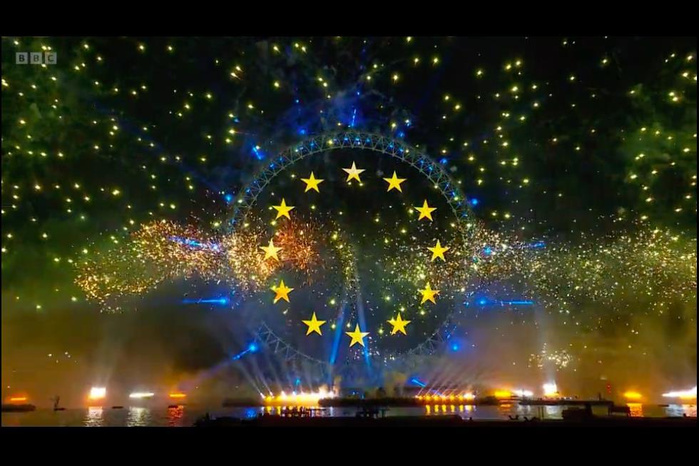 Pixel Artworks uses Hologauze effects for London’s NYE broadcast | News ...